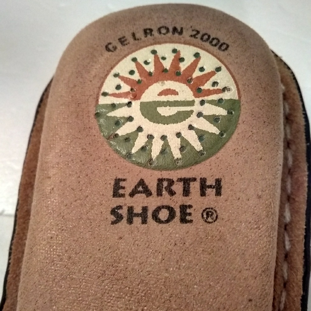 Earth Shoes. Tan Wirhturquoise.Celron 2000. Size 6 - Gem